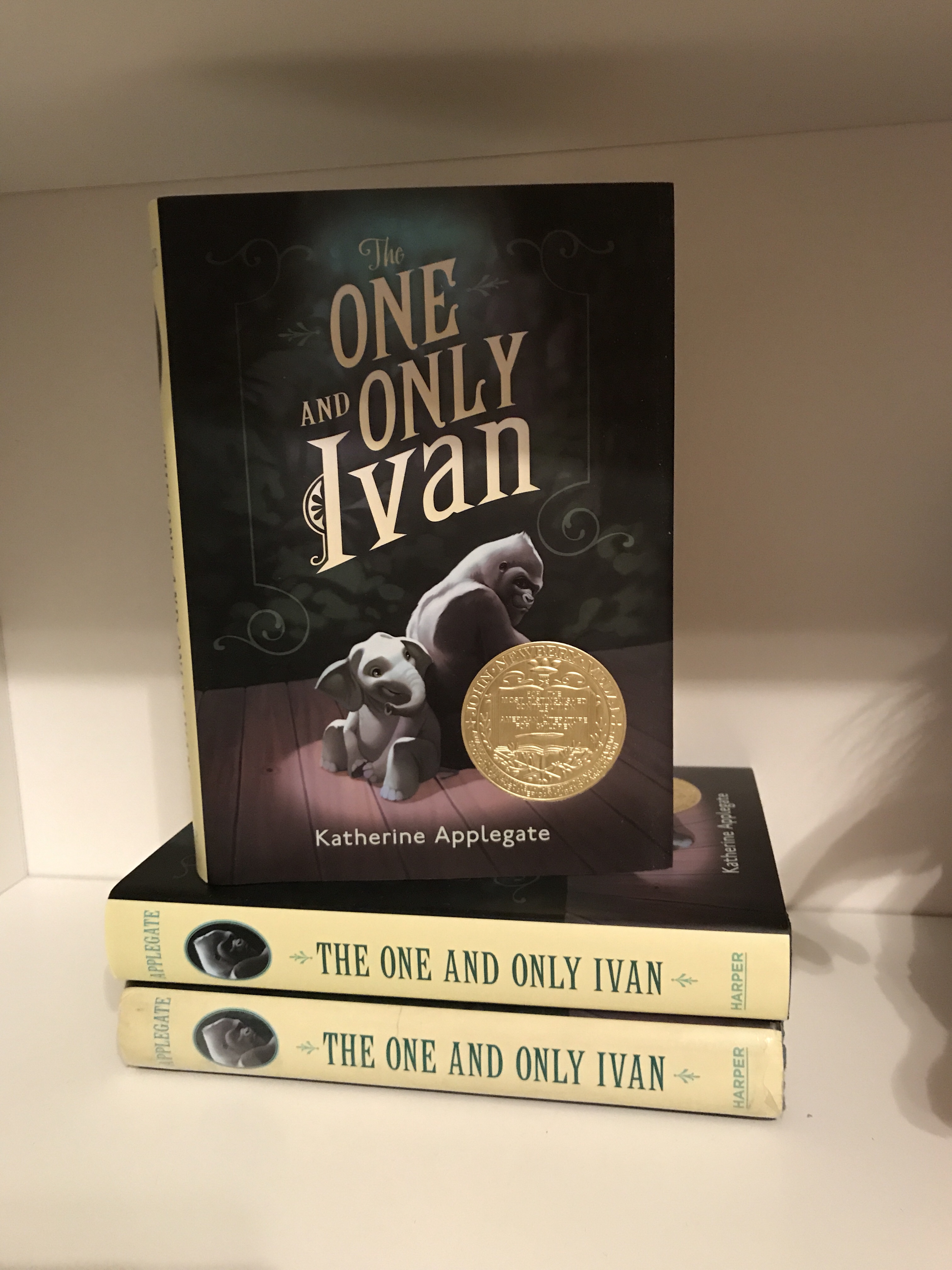 The One and Only Ivan by Katherine Applegate – Two Girls and a Book ...